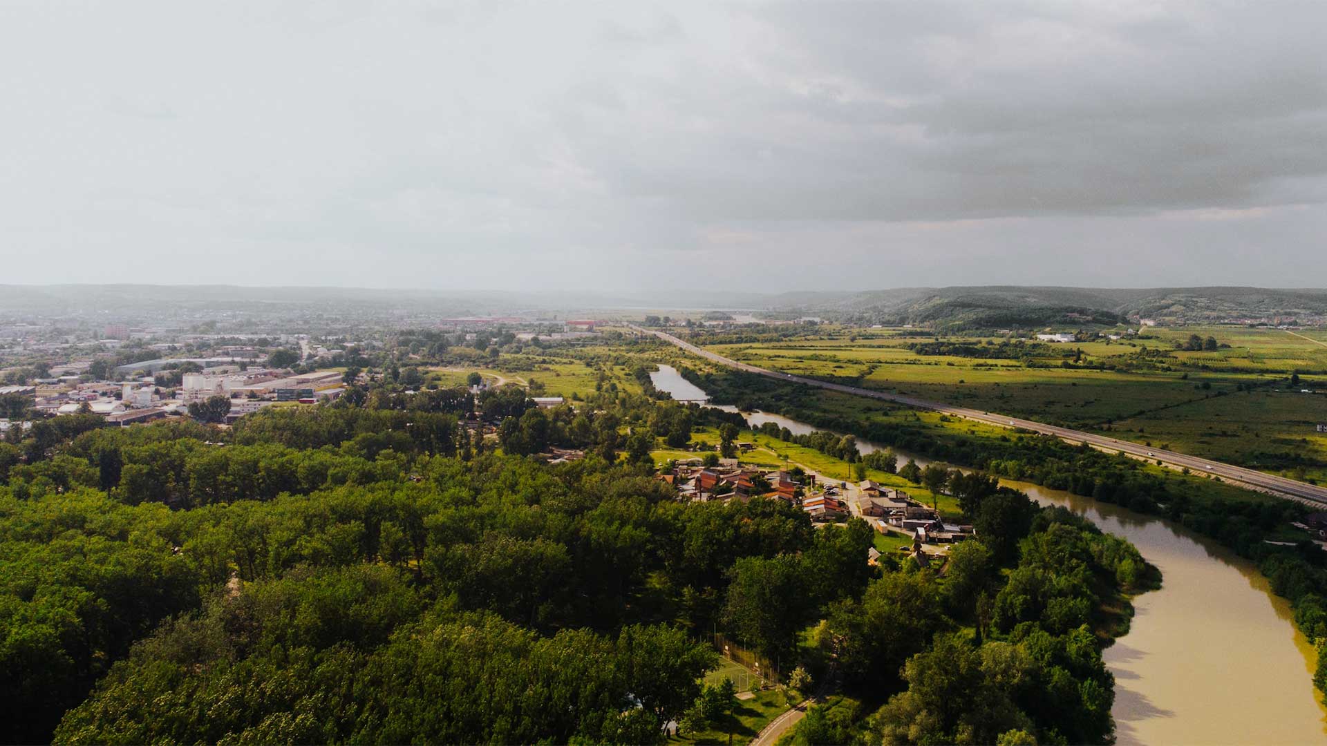 Home | Discover Pitești